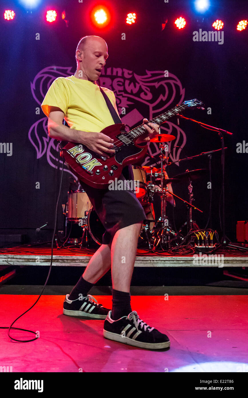 Chris ballew hi-res stock photography and images - Alamy