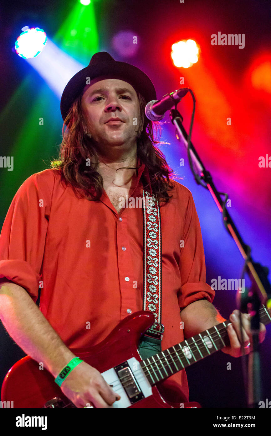 Chris ballew hi-res stock photography and images - Alamy