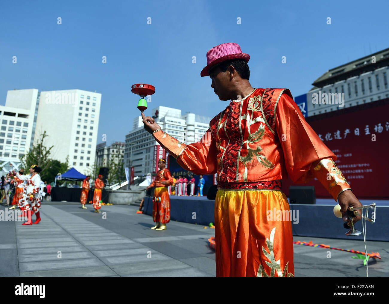 Diabolo china hi-res stock photography and images - Alamy