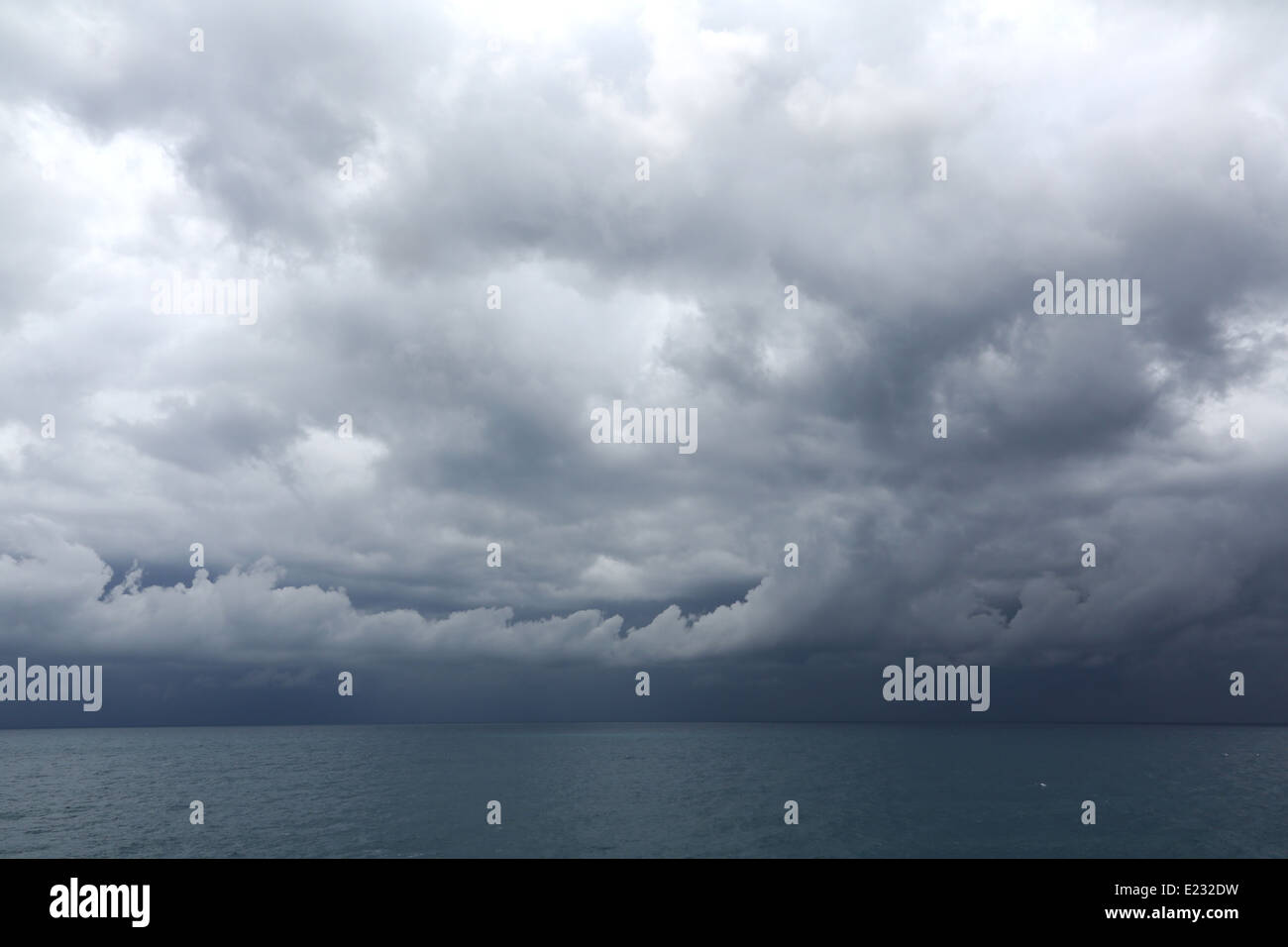 Rain at sea hi-res stock photography and images - Alamy