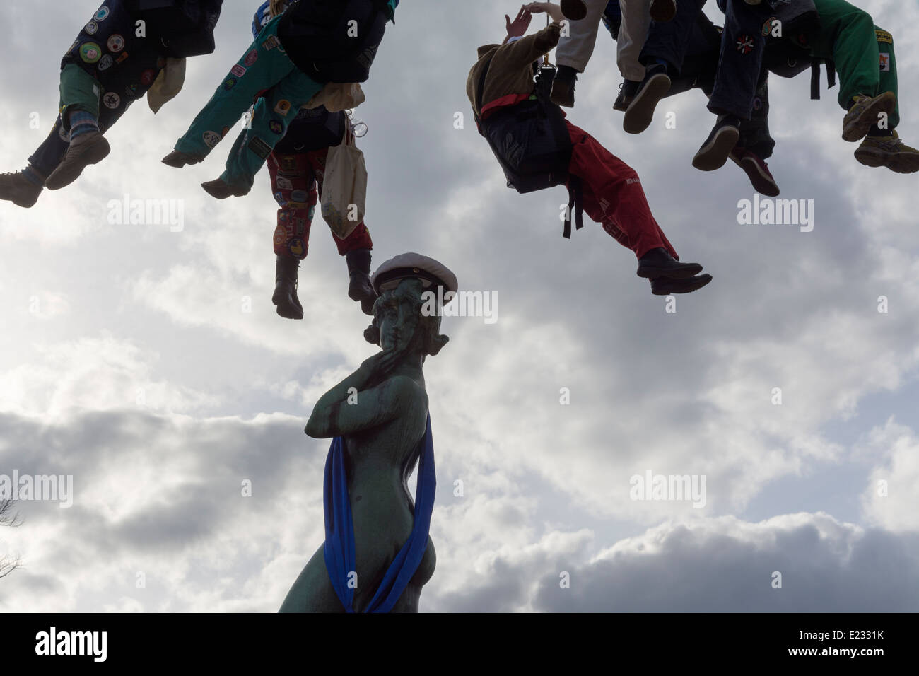 Havis Amanda Statue High Resolution Stock Photography and Images - Alamy