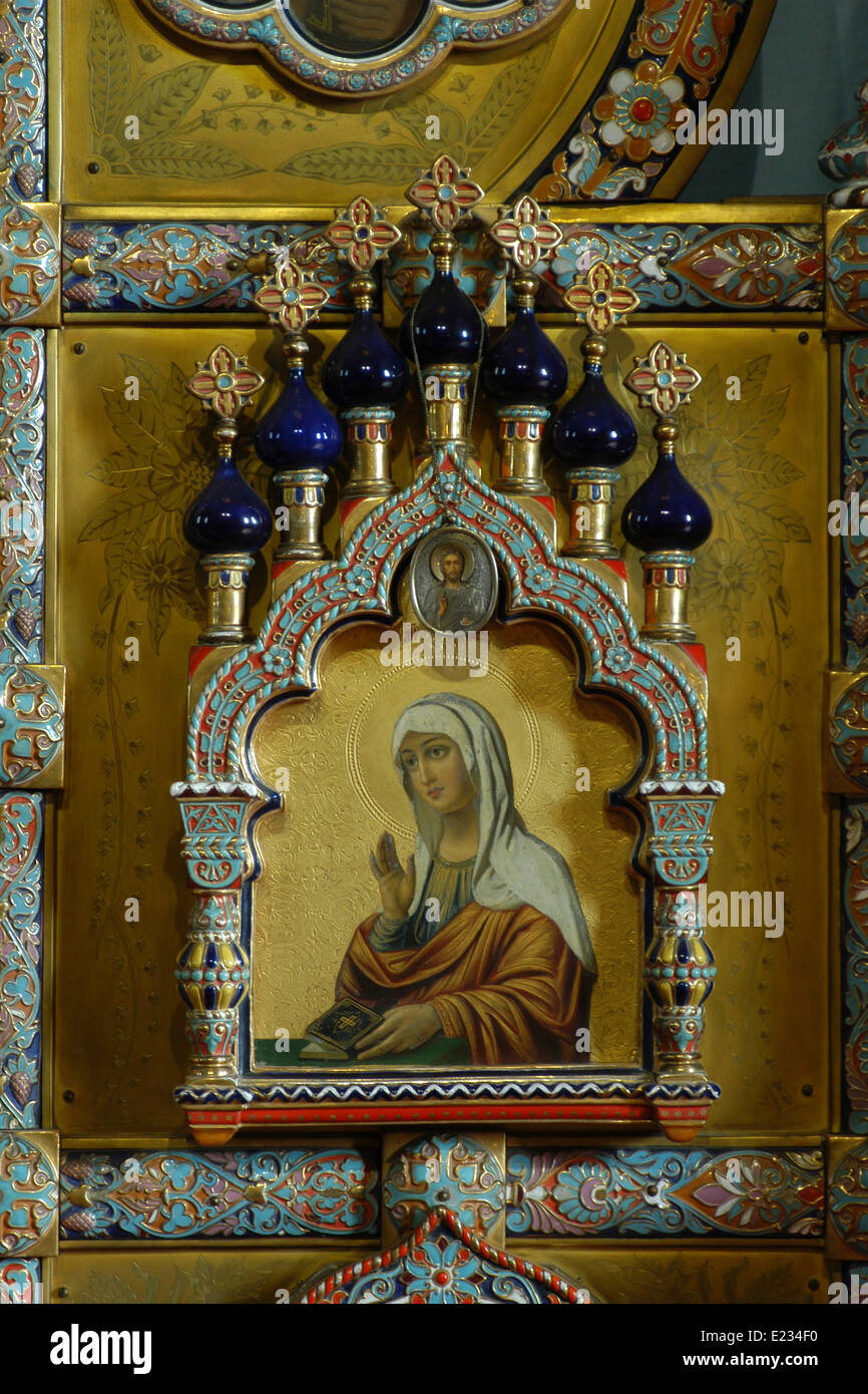 Iconostasis annunciation icon hi-res stock photography and images - Alamy