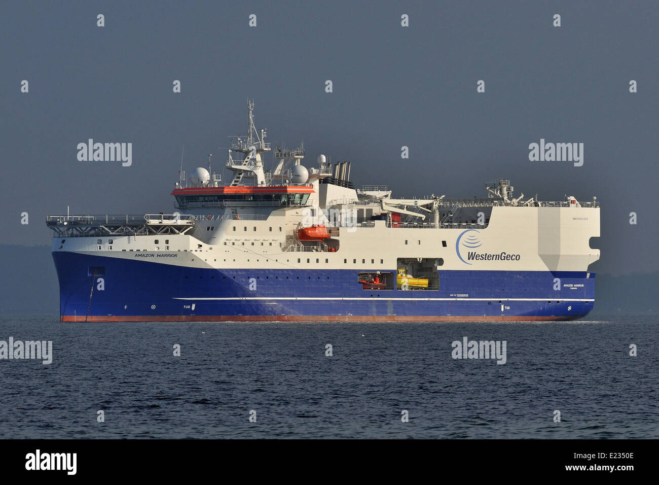 Amazon warrior hi-res stock photography and images - Alamy