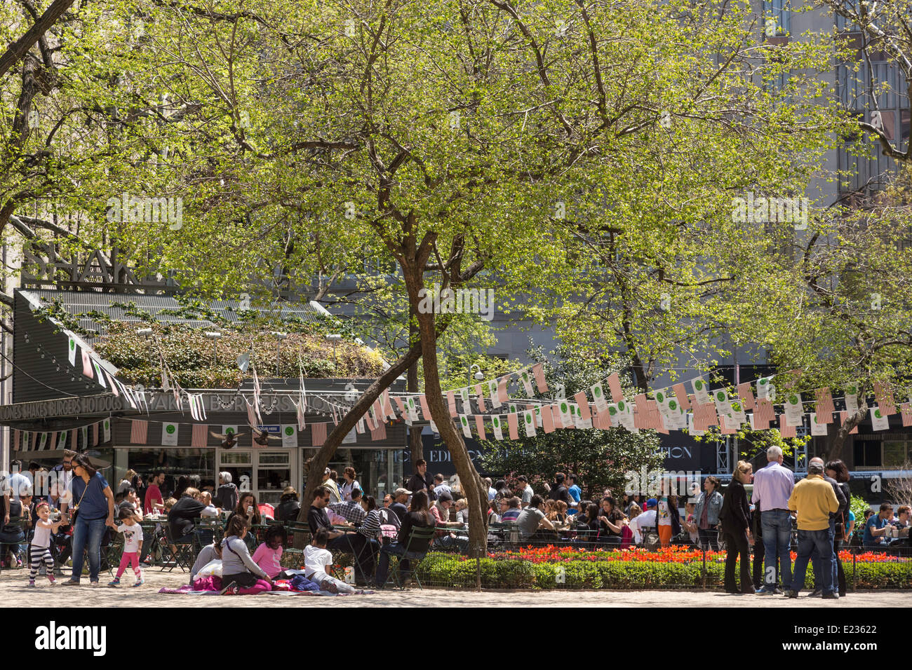 The Shake Shack, Madison Square Park, NYC Stock Photo - Alamy