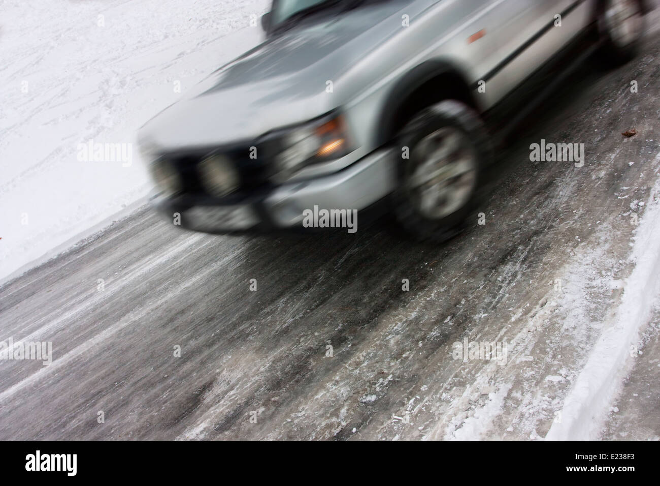 Car skidding hi-res stock photography and images - Alamy