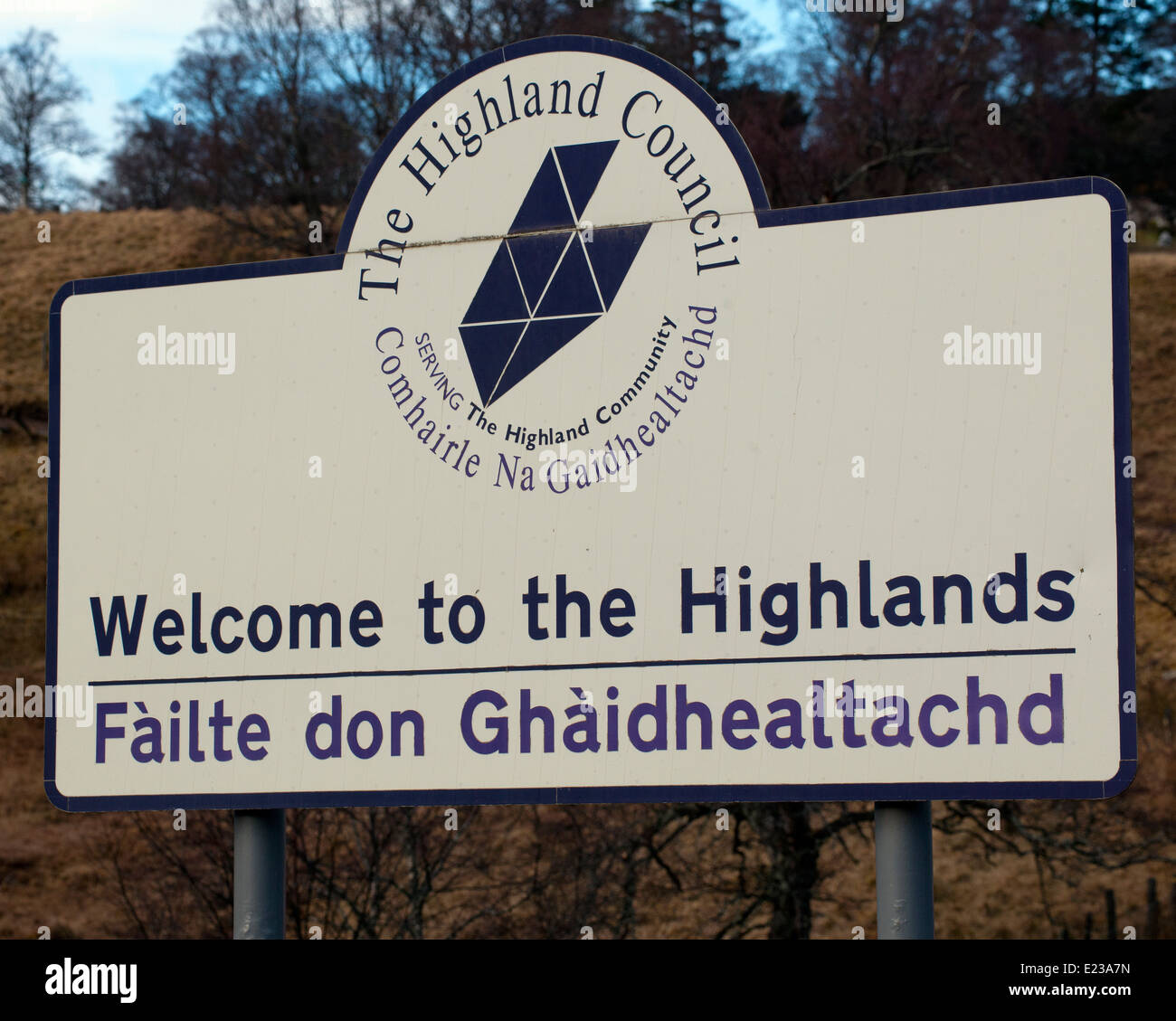 Welcome to sign; Welcome to the Highlands sign, The Highland Council ...