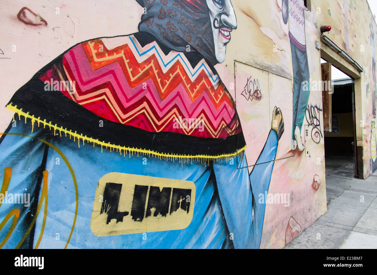 Street art in Lima ,Peru Stock Photo - Alamy