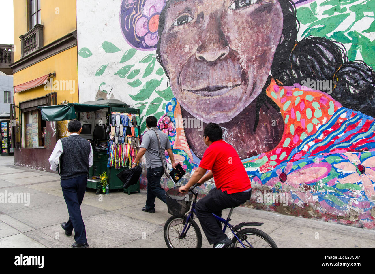 Street art in Lima ,Peru Stock Photo - Alamy