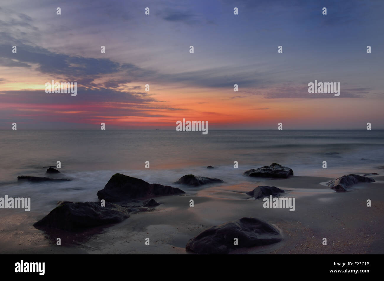 Sunrise serenity hi-res stock photography and images - Alamy