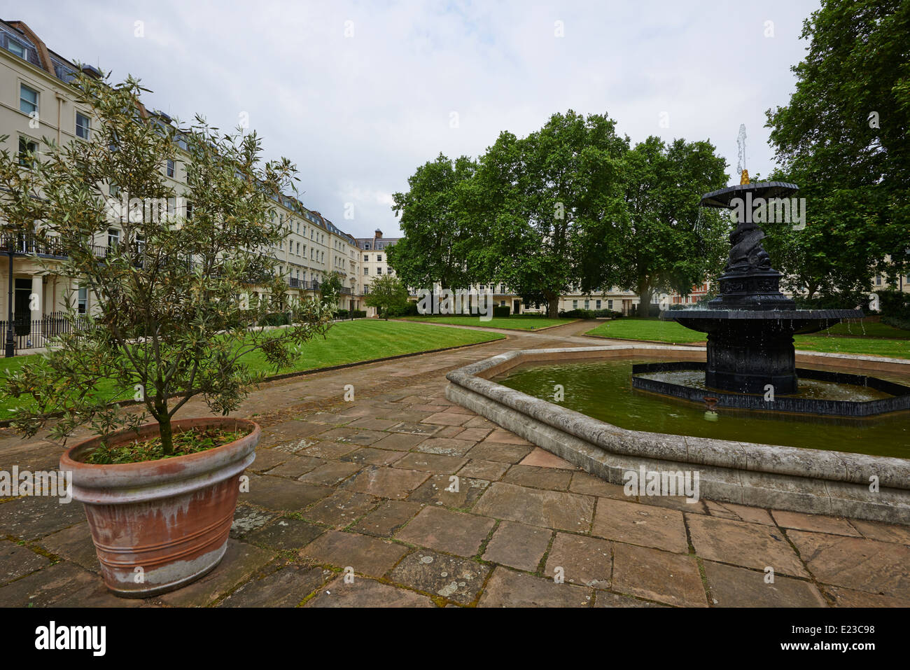 Pimlico gardens hi-res stock photography and images - Alamy
