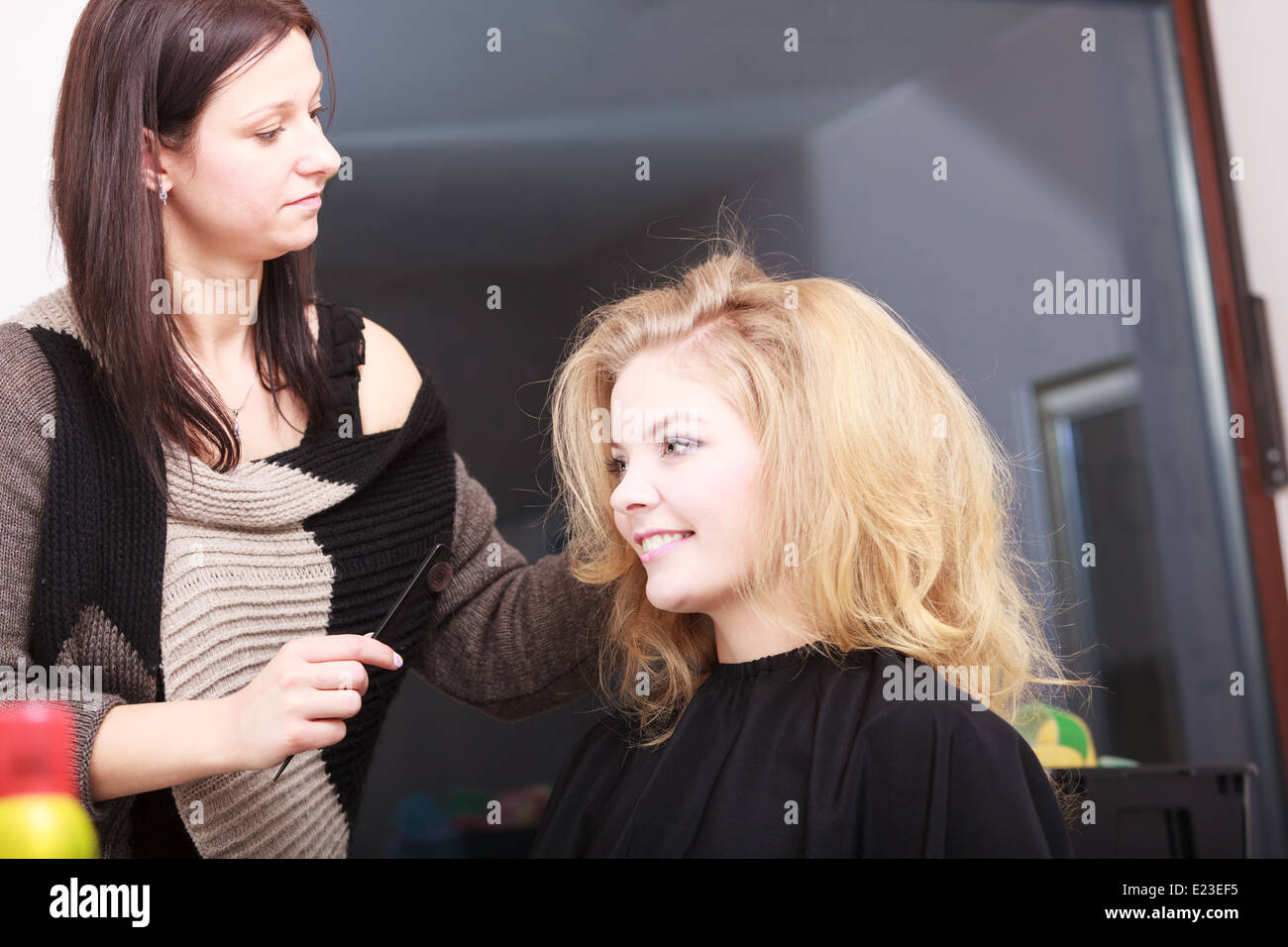 woman taking haircutt Stock Photo - Alamy