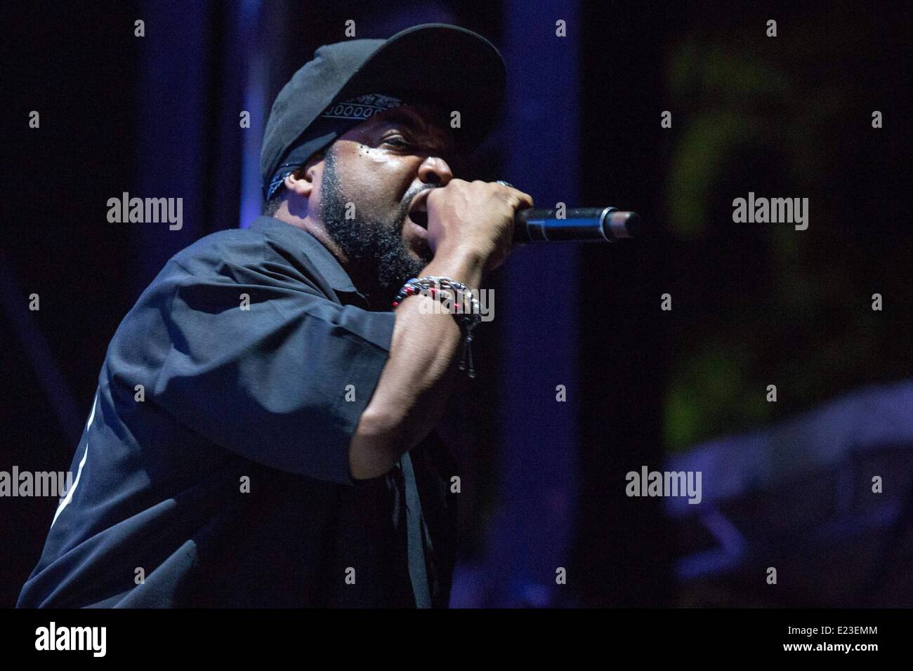 Rapper ice cube hi-res stock photography and images - Alamy