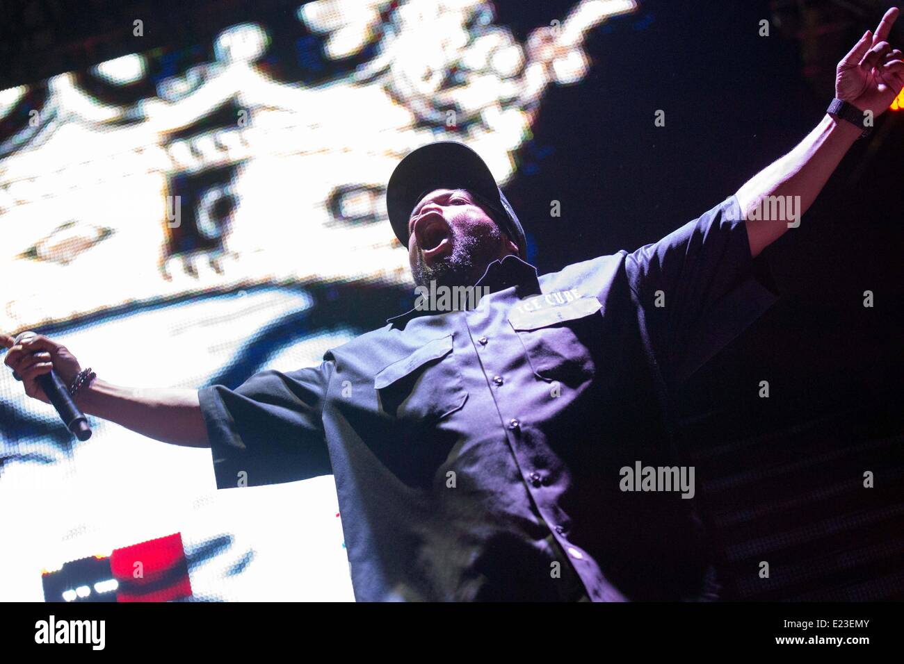 Rapper ice cube hi-res stock photography and images - Alamy