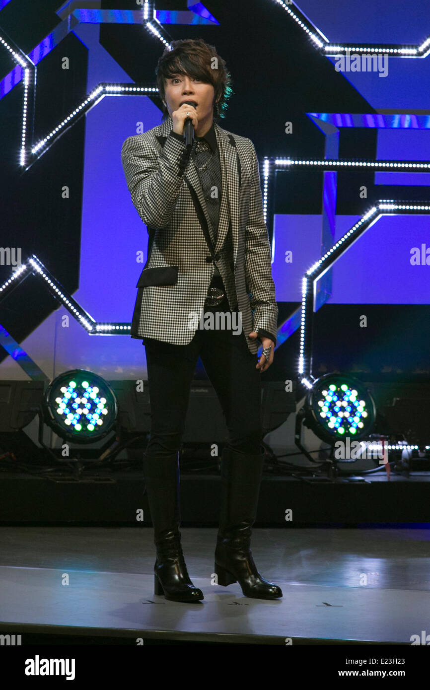 Takanori Nishikawa(T.M. Revolution), June 14, 2014 : MTV VMAJ (Video ...