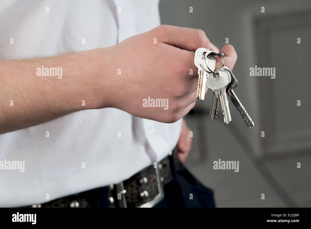 Handing car keys hi-res stock photography and images - Alamy