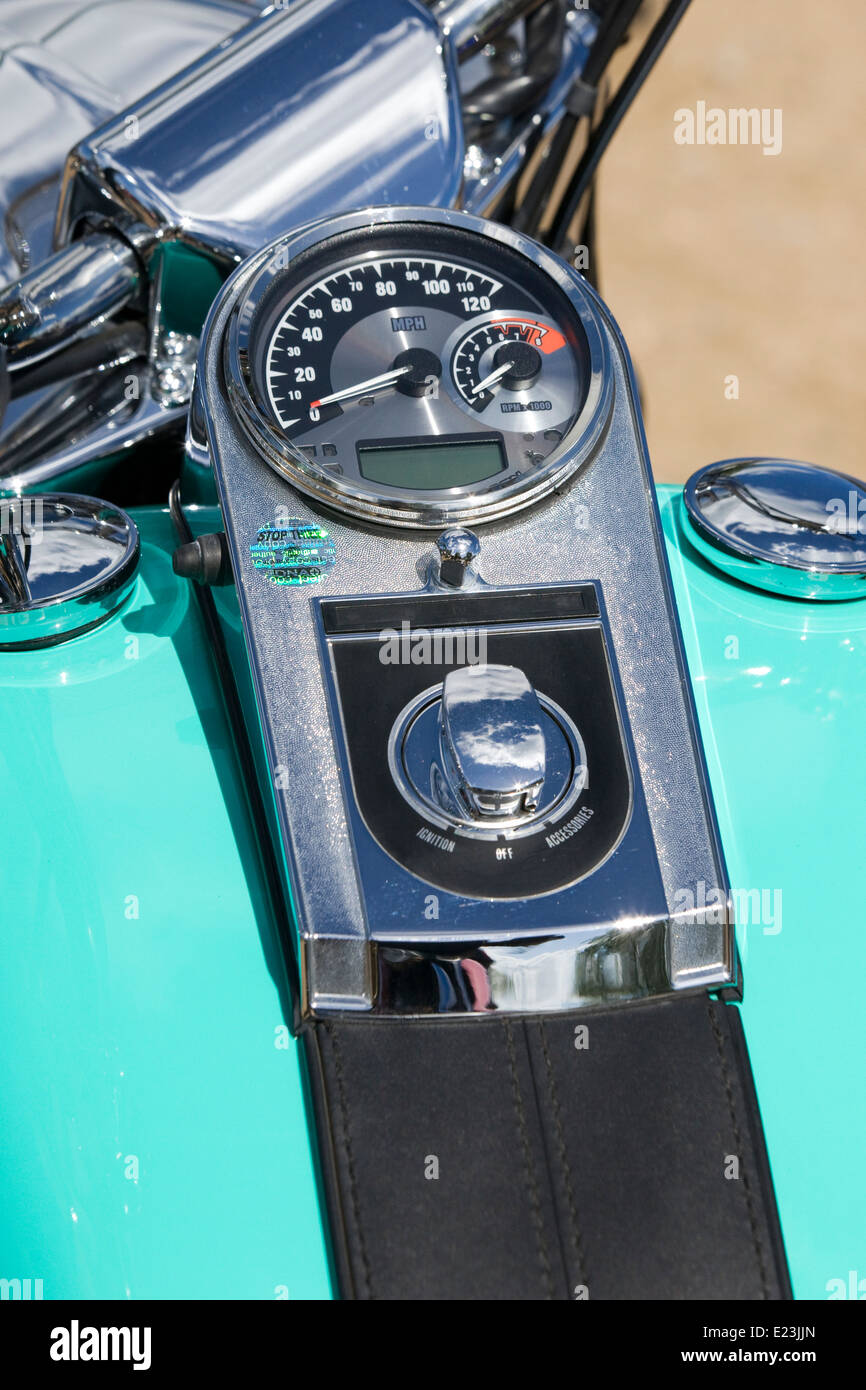Harley davidson gas tanks hi-res stock photography and images - Alamy