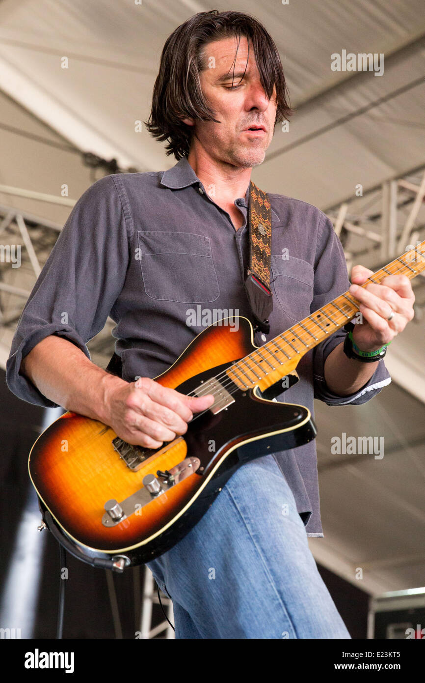 Manchester, Tennessee, USA. 14th June, 2014. MIKE COOLEY of Drive-By ...