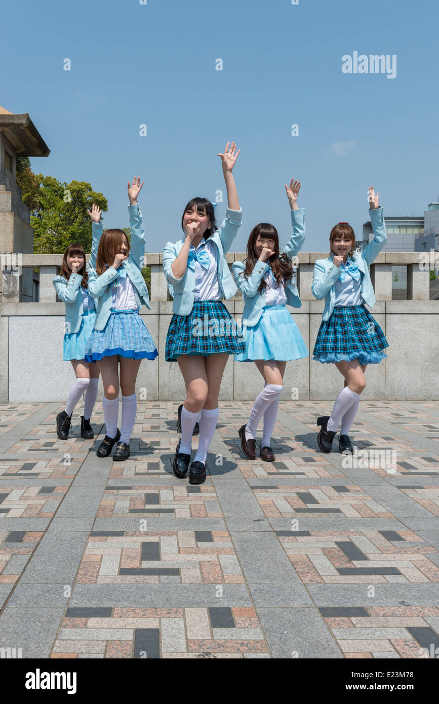 Harajuku girl dance hi-res stock photography and images - Alamy