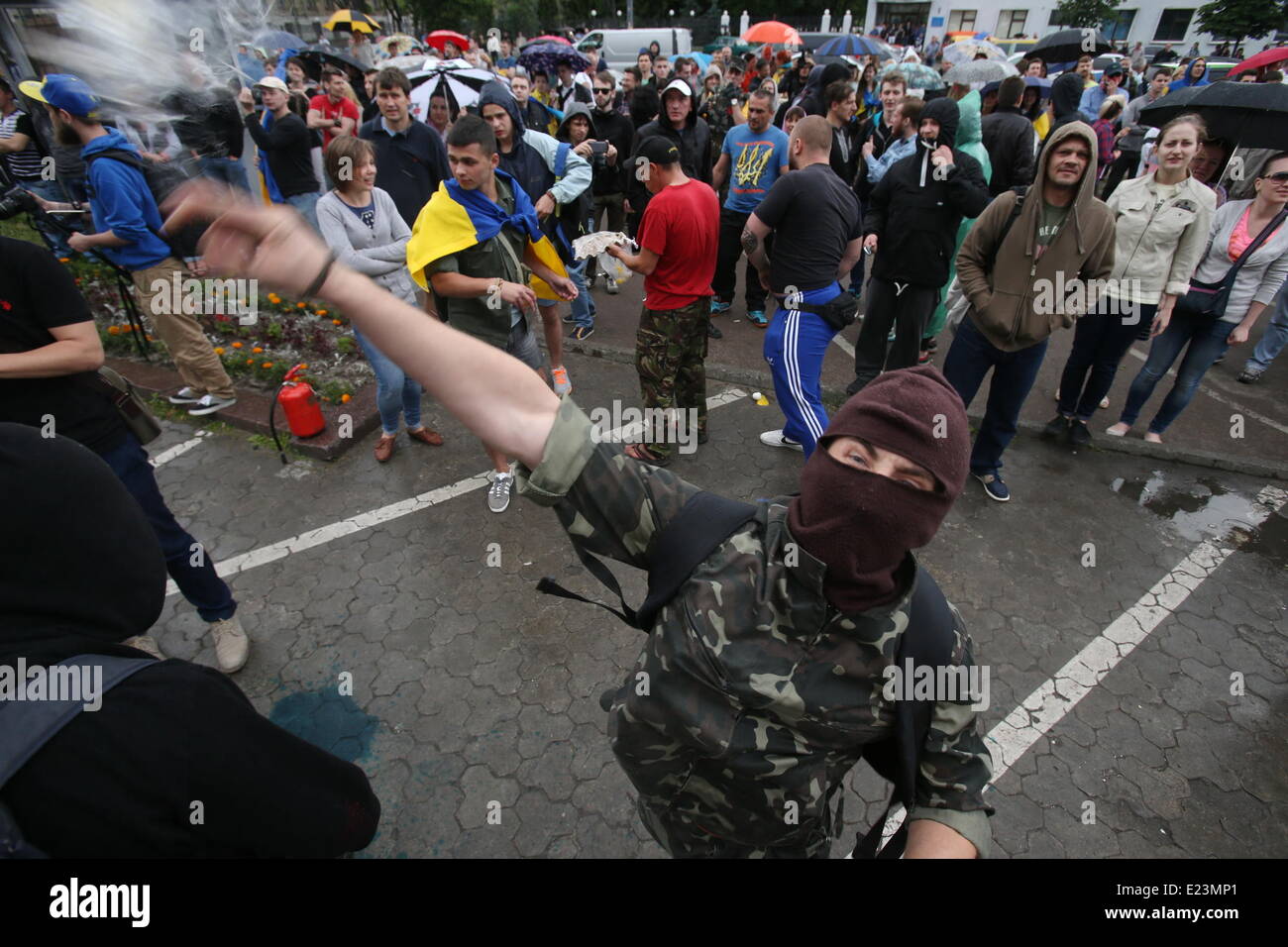 Kiev, Ukraine. 14th June, 2014. Citizens of Kiev protest in front of ...
