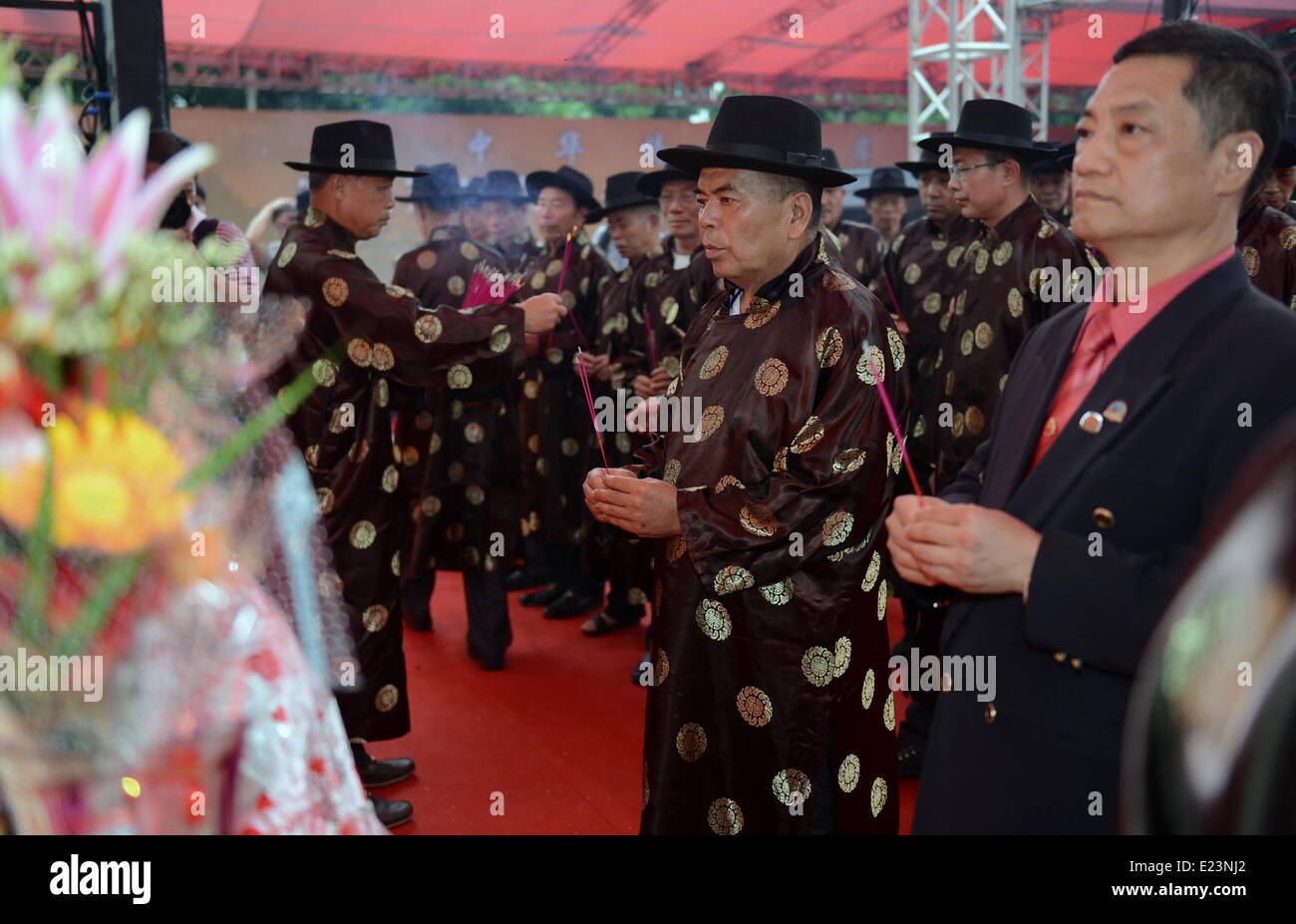 Xiamen, China's Fujian Province. 15th June, 2014. People from Banqiao ...