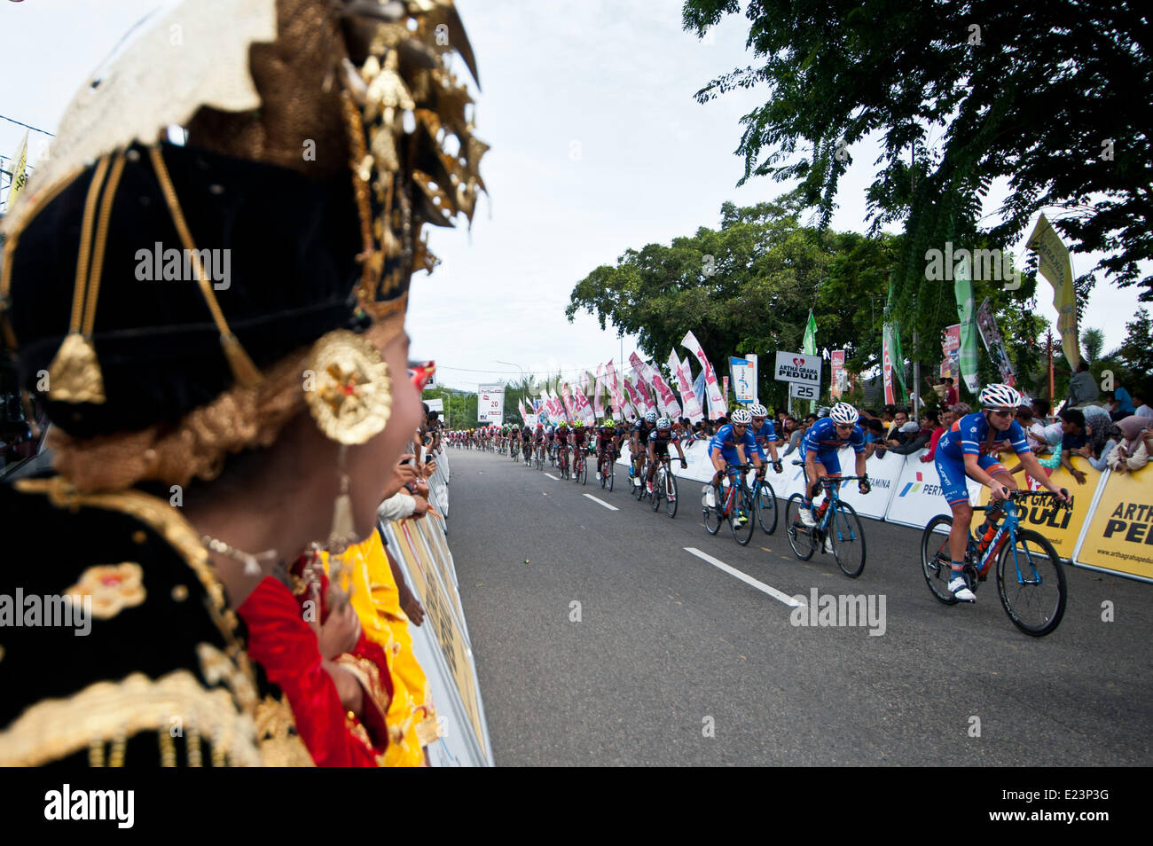 West Sumatera, Indonesia. 15th June, 2014. Cyclists of Avanti Racing ...