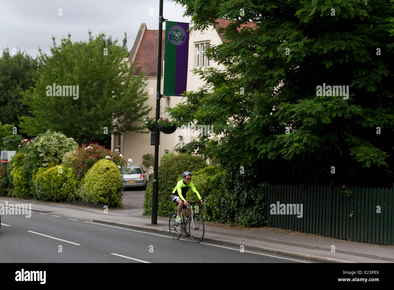 Wimbledon banners hi-res stock photography and images - Alamy