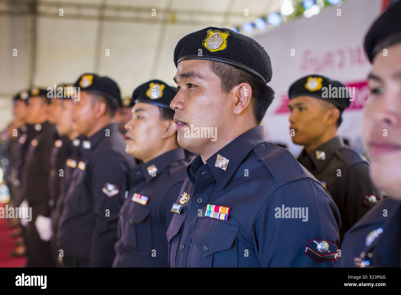 Police choir hi-res stock photography and images - Alamy