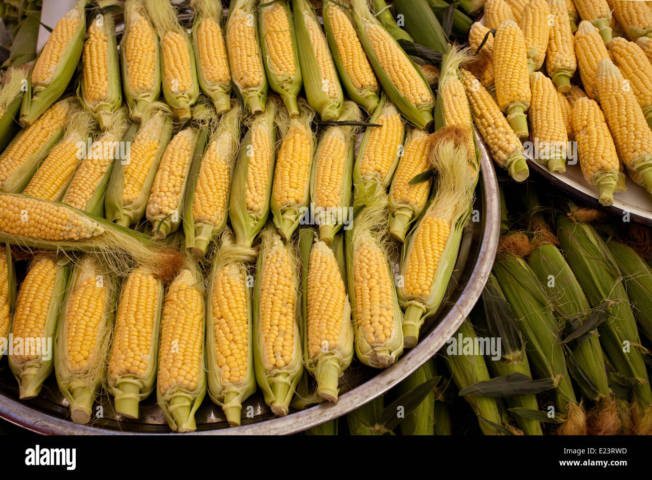 Alanya: Friday Market: Boiled Corn Stock Photo - Alamy