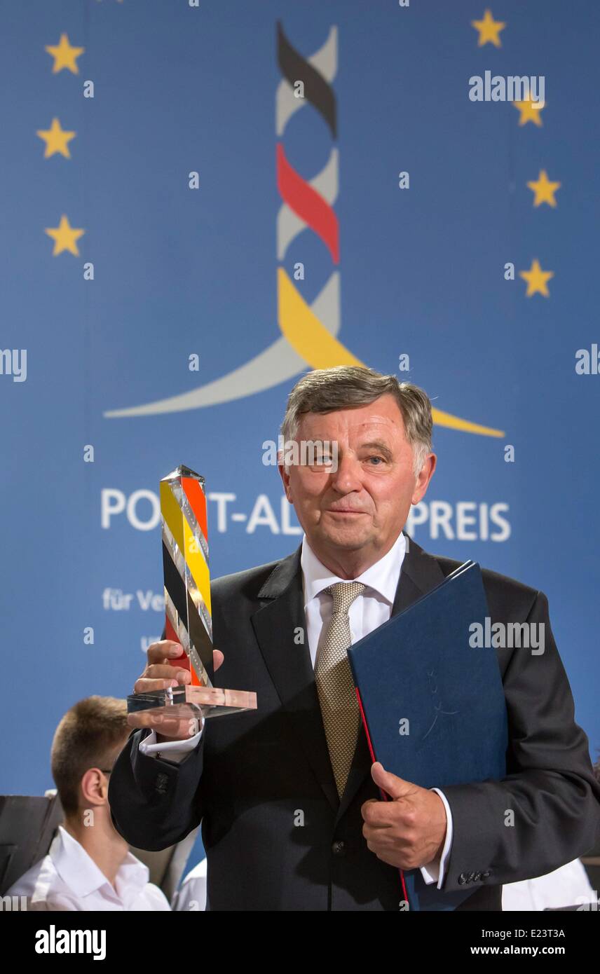 Michael nemeth hi-res stock photography and images - Alamy