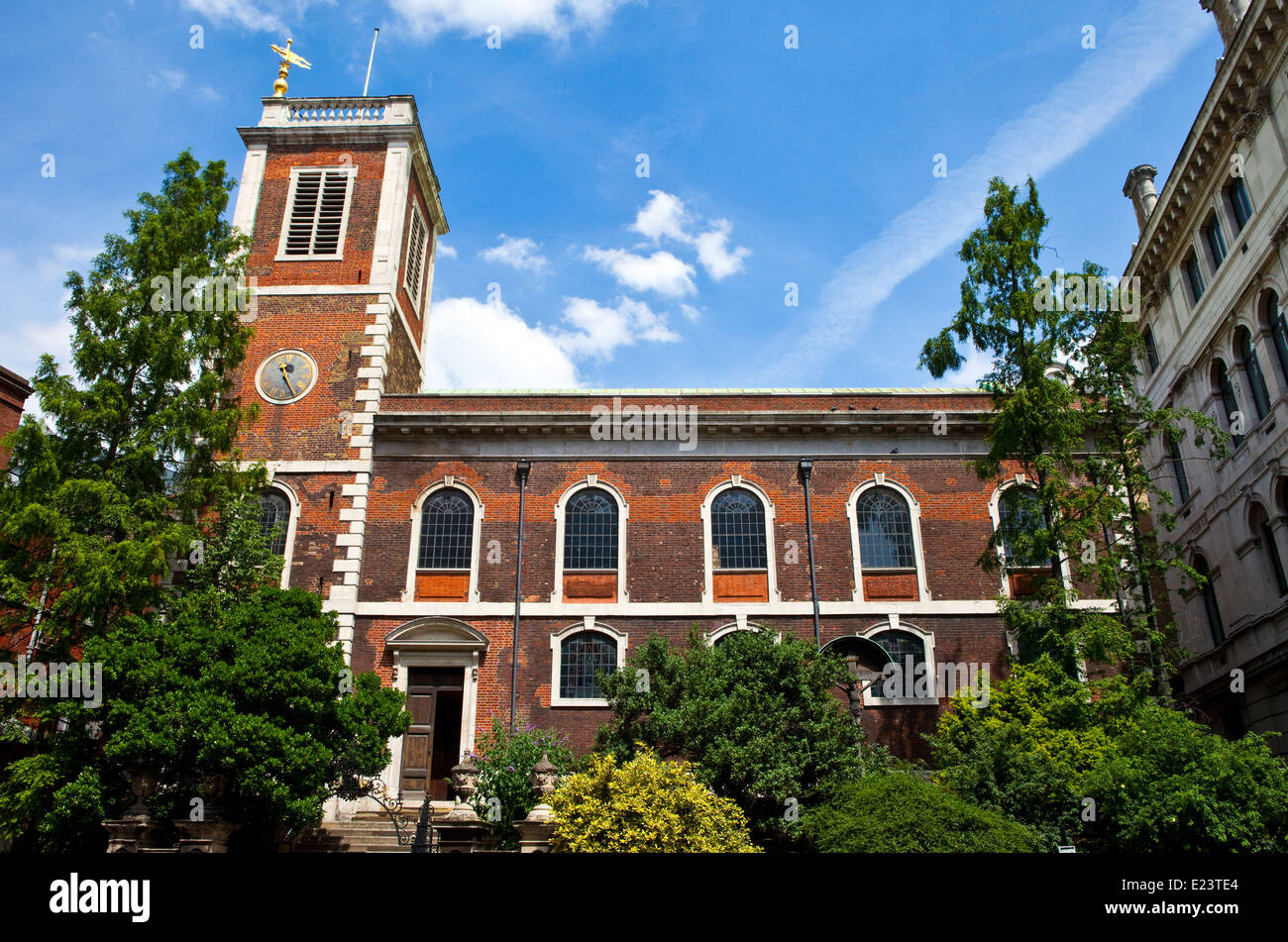 The beautiful St Andrew by the Wardrobe church in the City of London ...