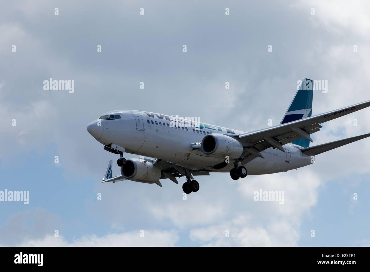 Westjet Boeing 737 Landing at Pearson Airport Toronto Canada Stock ...