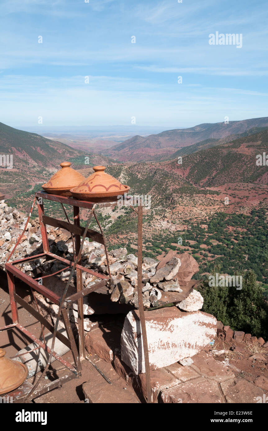 traditional ceramic tajine dishes, Morocco, Africa Stock Photo - Alamy