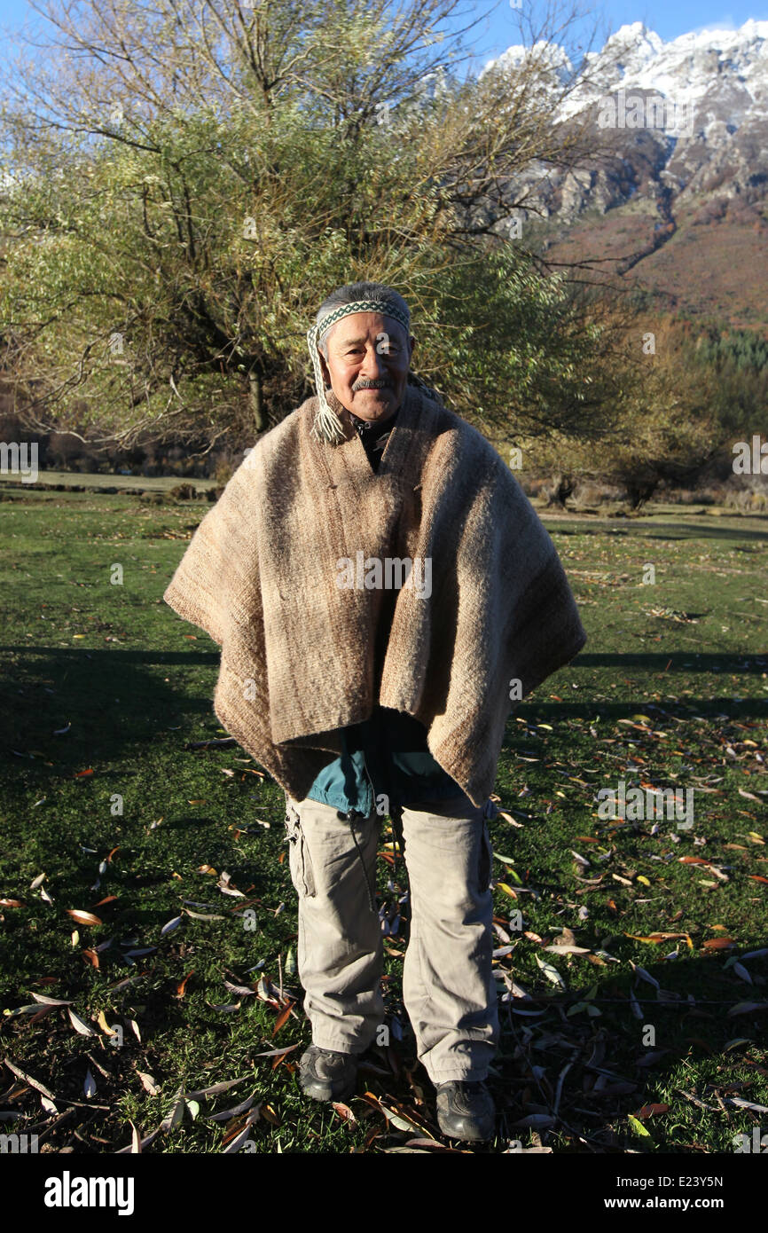 Mapuche Argentina High Resolution Stock Photography and Images - Alamy