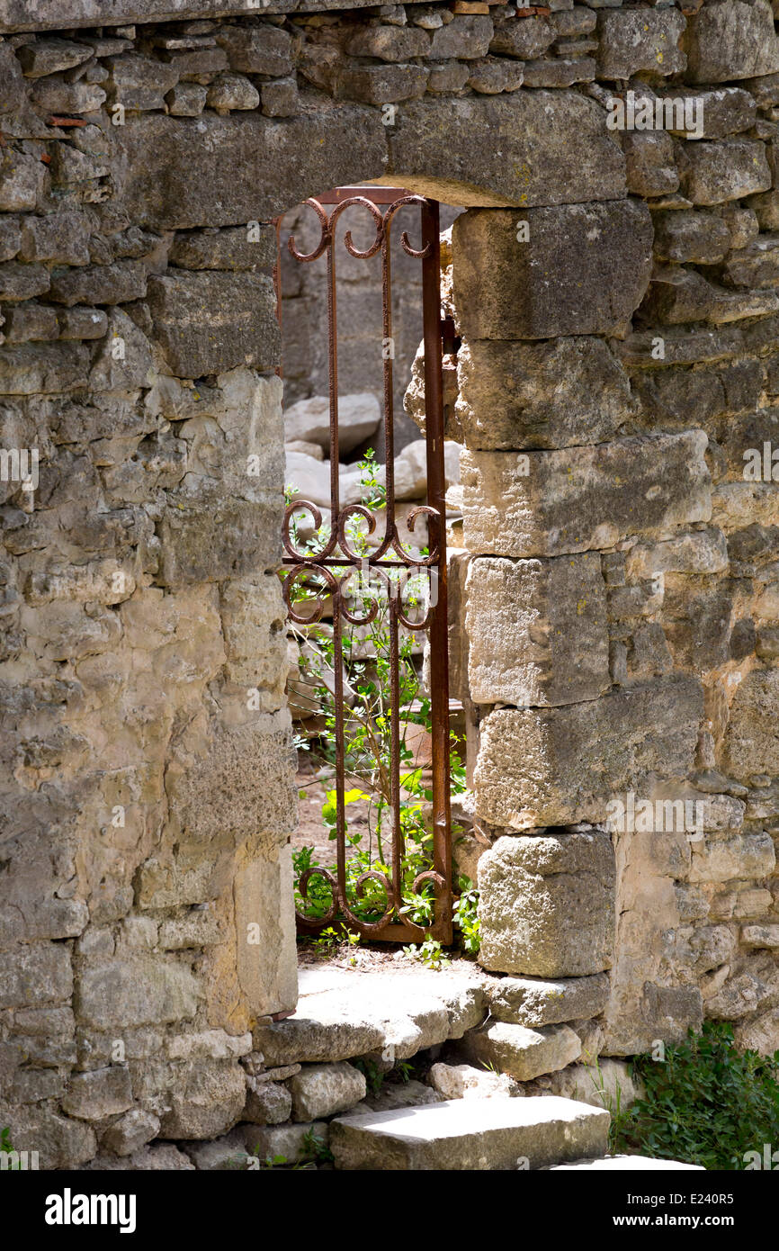 Stone Gate in the medieval Village Bonnieux, Provence, France Stock ...