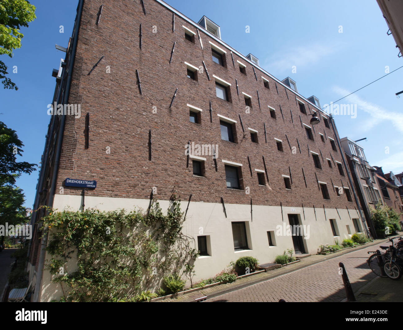 A photograph of Driehoekstraat, a street located in the city of ...
