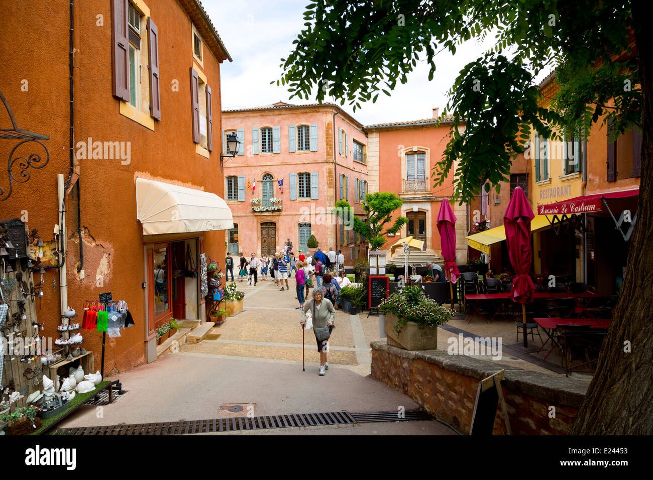 Street View in the medieval Village Roussillon, Provence, France Stock ...