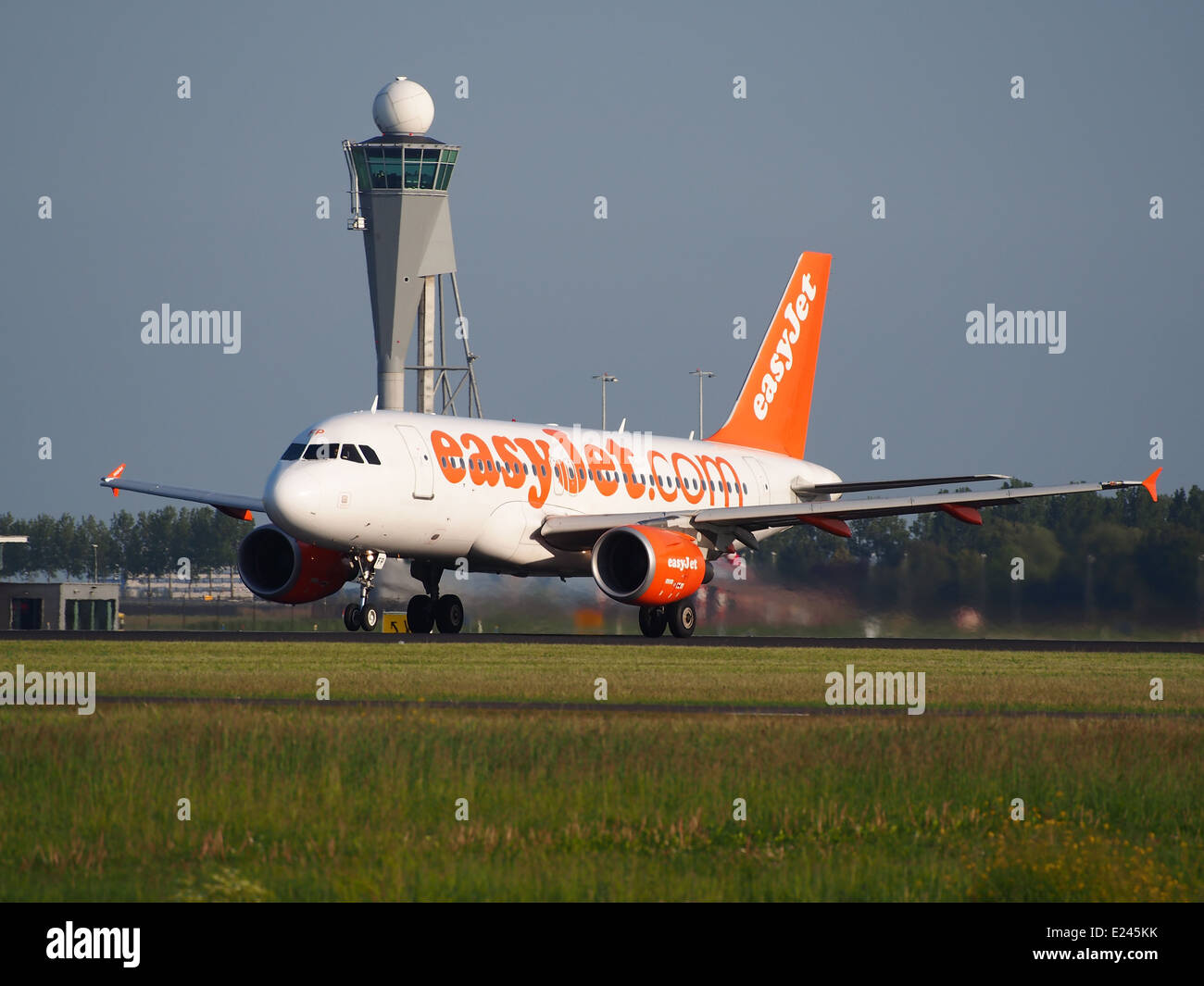 G-EZFP easyJet Airbus A319-111 - cn 4087 takeoff from Schiphol (AMS ...