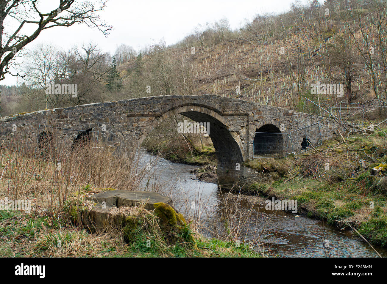 Humpback bridge hi-res stock photography and images - Alamy