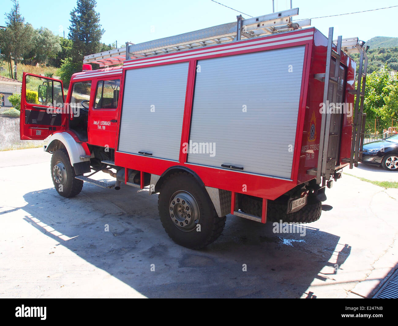Mercedes fire engine hi-res stock photography and images - Alamy