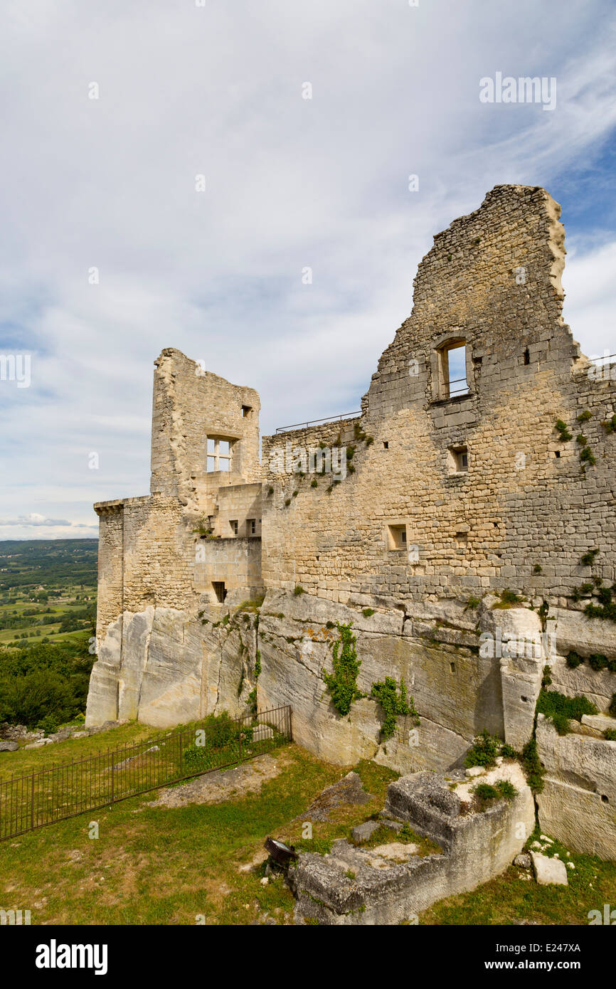 Ruin marquis de sade castle hi-res stock photography and images - Alamy