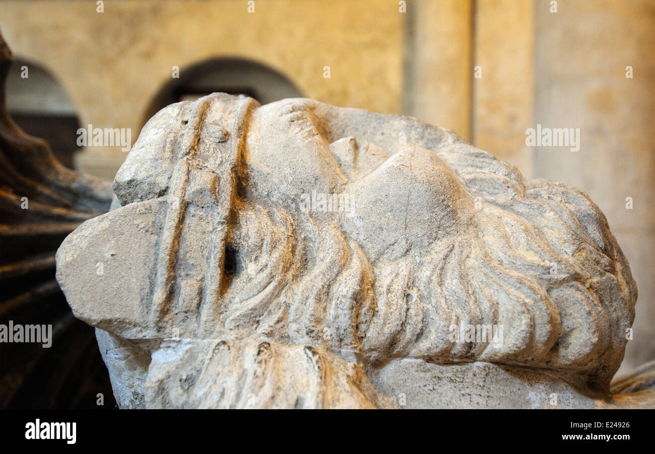 The tomb of King Athelstan in Malmesbury Abbey, England Stock Photo - Alamy The tomb of King Athelstan in Malmesbury Abbey, England Stock Photo - Alamy