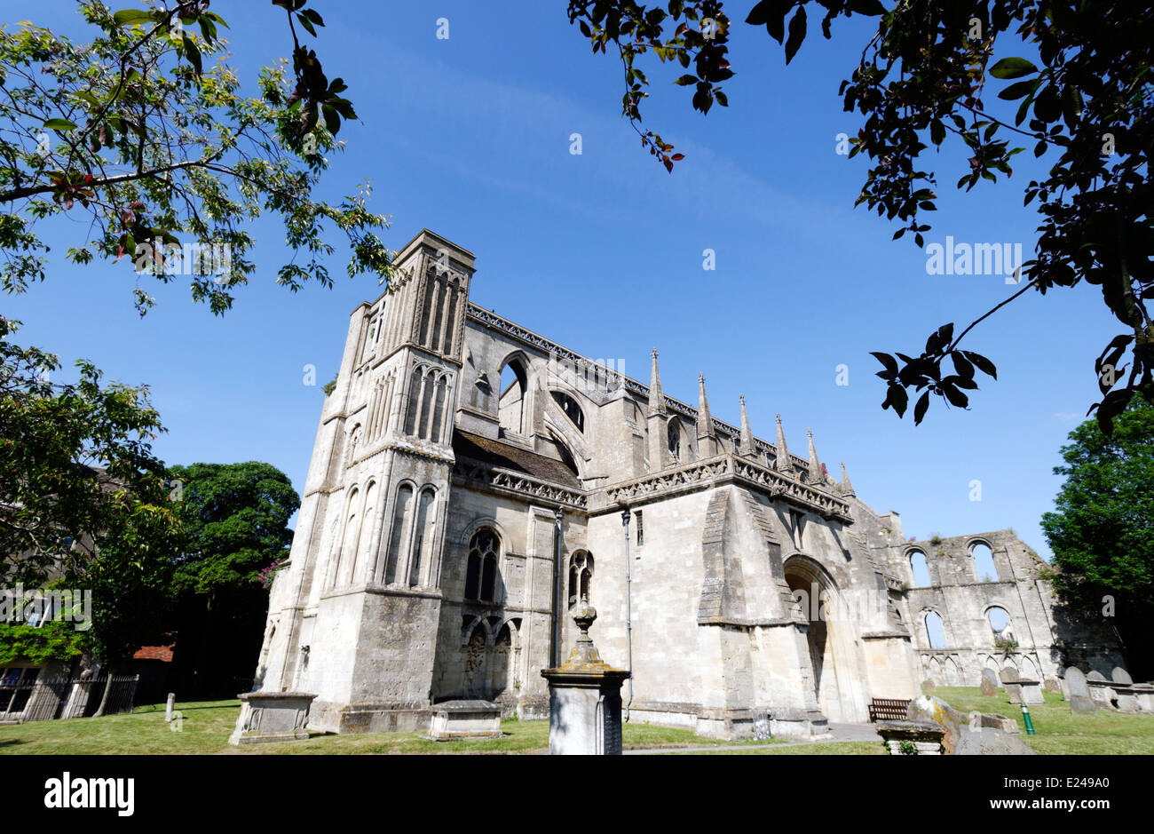 English abbeys hi-res stock photography and images - Alamy