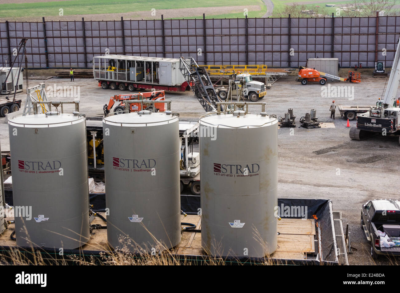Gas well fracking site with equipment being erected. Pittsburgh ...