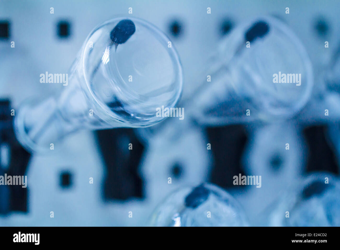 Transparent flasks hi-res stock photography and images - Alamy Transparent flasks hi-res stock photography and images - Alamy