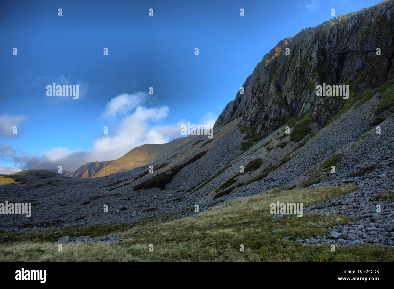 Scree slopes at the base of Cadair Idris Mountain range Stock Photo - Alamy