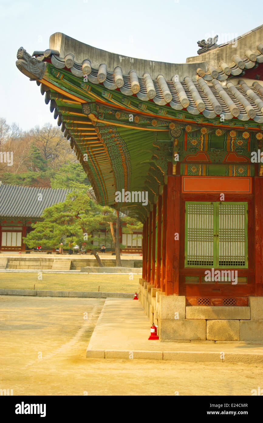 Traditional korean structure hi-res stock photography and images - Alamy