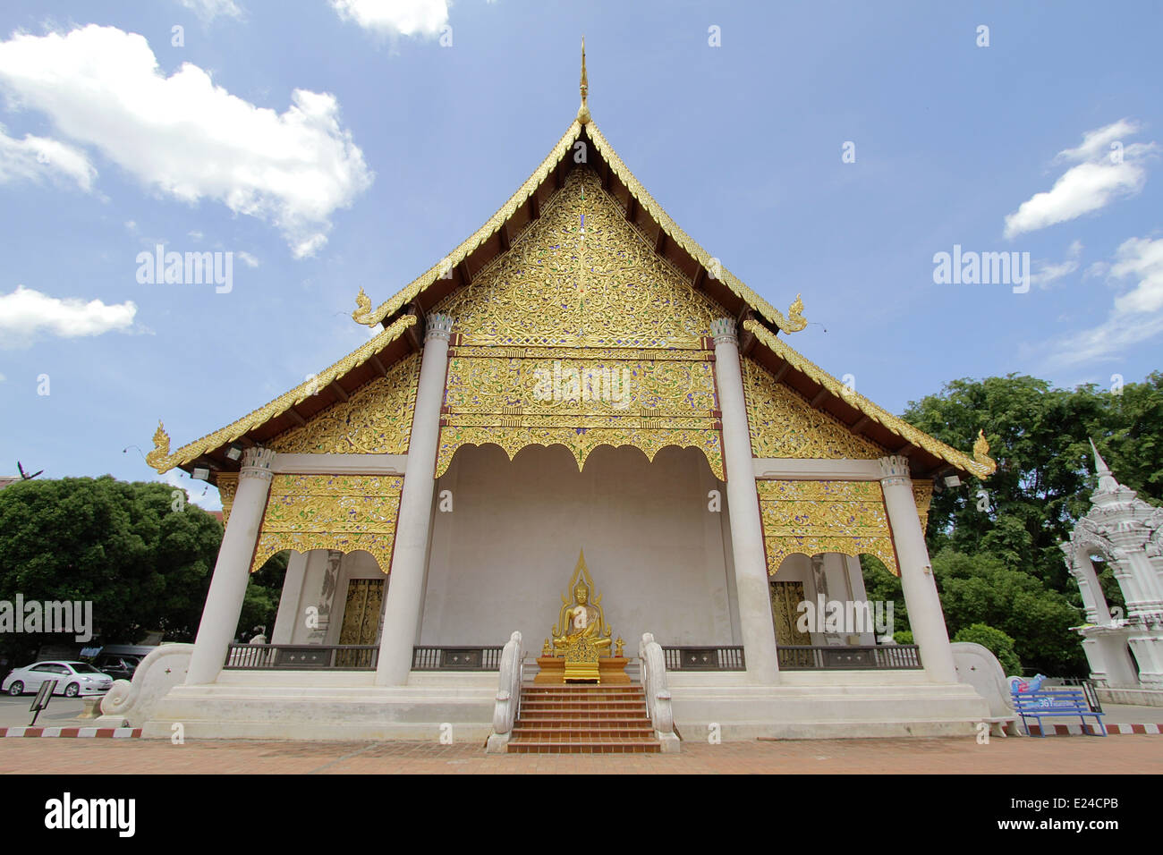 Wat chiang mai temple hi-res stock photography and images - Alamy