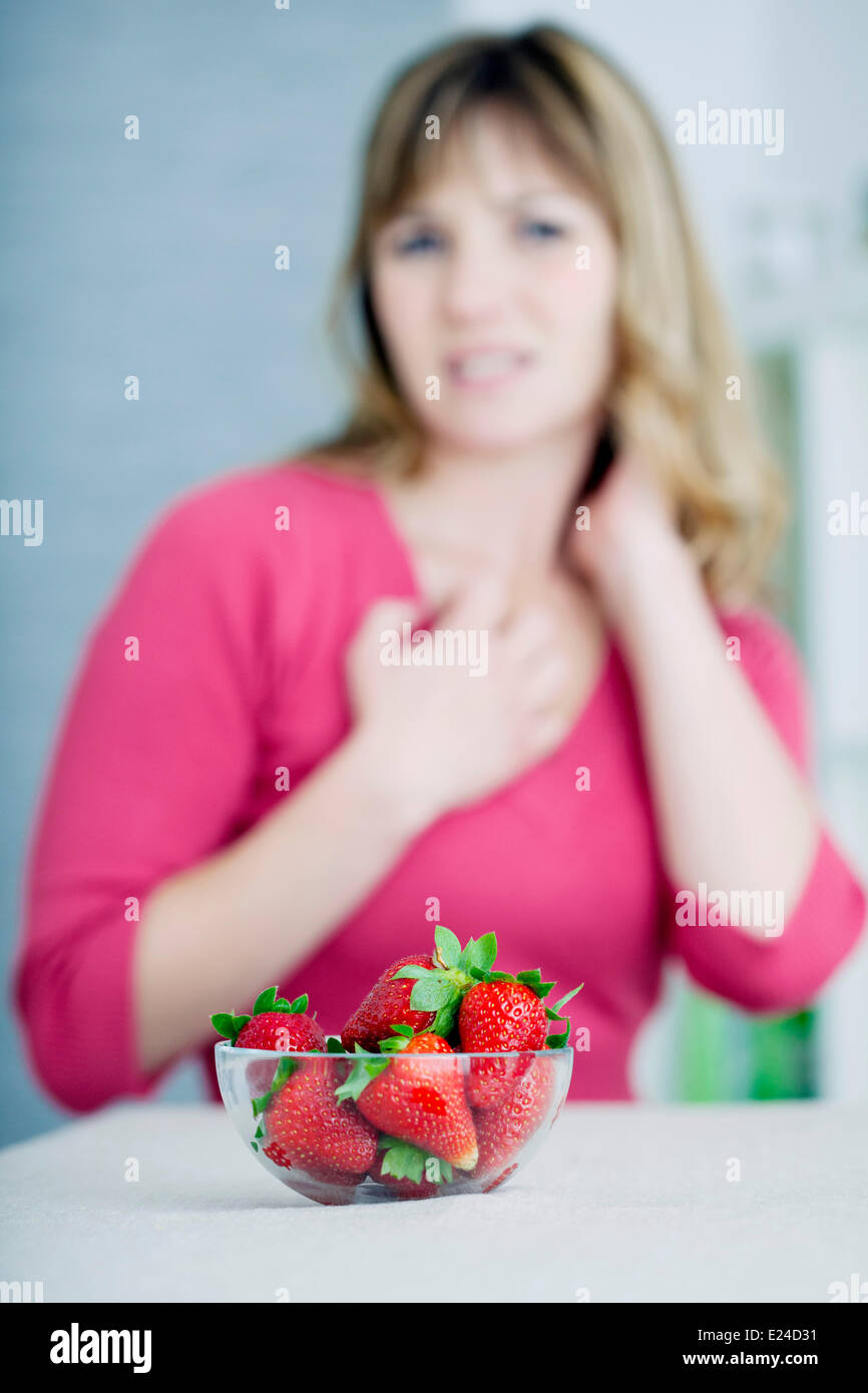 Strawberry allergy hi-res stock photography and images - Alamy