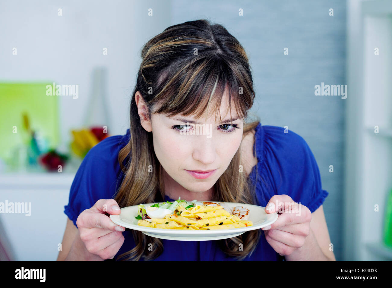 Woman smell food dinner hi-res stock photography and images - Alamy