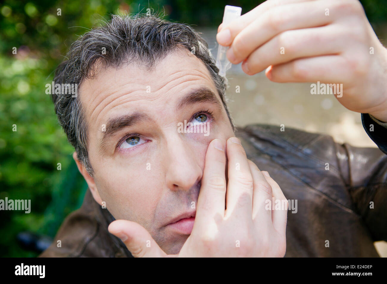 Old man eye hi-res stock photography and images - Alamy